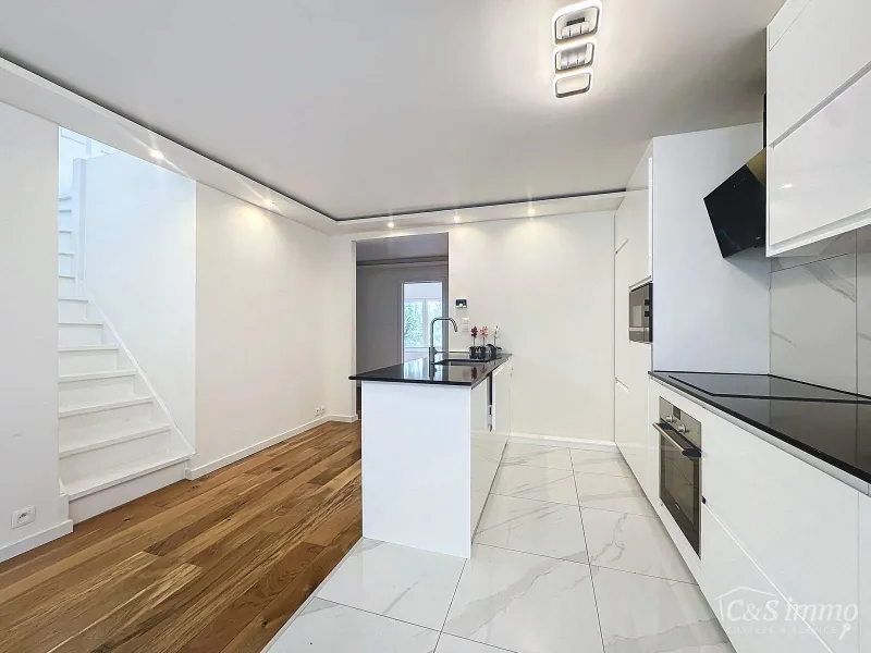 Antoon van Dijckstraat, Schoten - 4 kamer appartement in Schoten