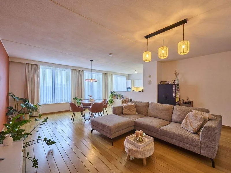 Kerkplein, Zonhoven - 2 kamer appartement in Zonhoven