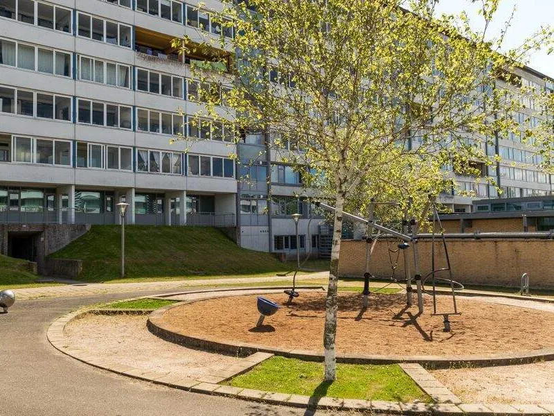 Birkeparken, Odense NØ - Moderniseret 1 værelses med skøn udsigt