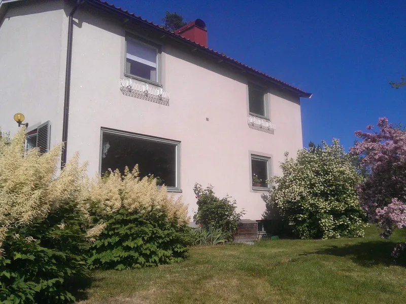 Uddgärdesvägen, Stora Vika - 10 rums lägenhet i Stora Vika