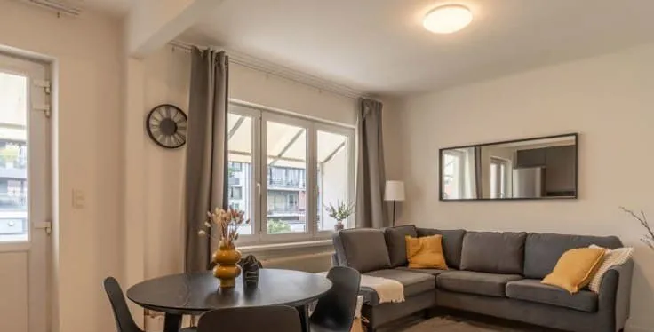 Chaussee reine astrid, Braine-L'Alleud - 1 kamer appartement in Braine ...