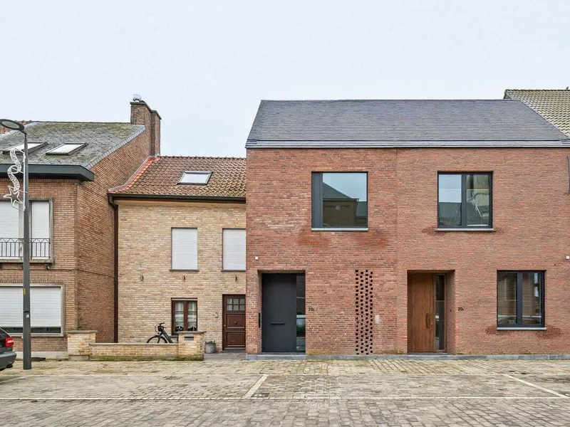 Dorp, Nazareth - 2 kamer huis / rijhuis in Nazareth