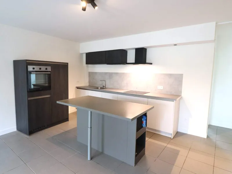 Priester Edward Poppestraat, Moerzeke - 2 kamer appartement in Moerzeke