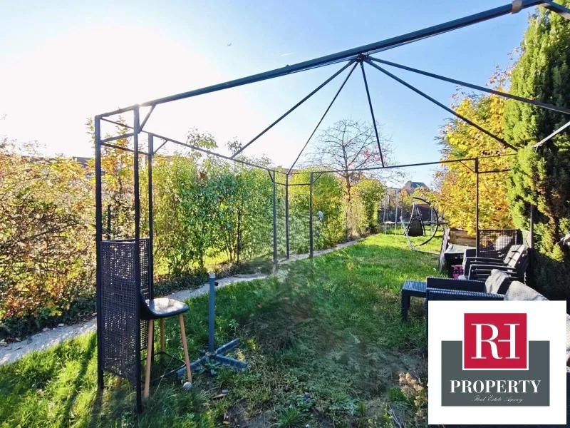 Rue de l'Aérodrome, Haren - 4 kamer huis / rijhuis in Haren