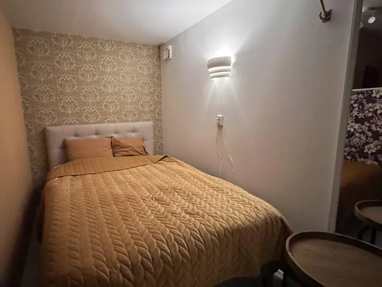 Högsboholmsvägen, Floda - 55 m2 rum i Floda