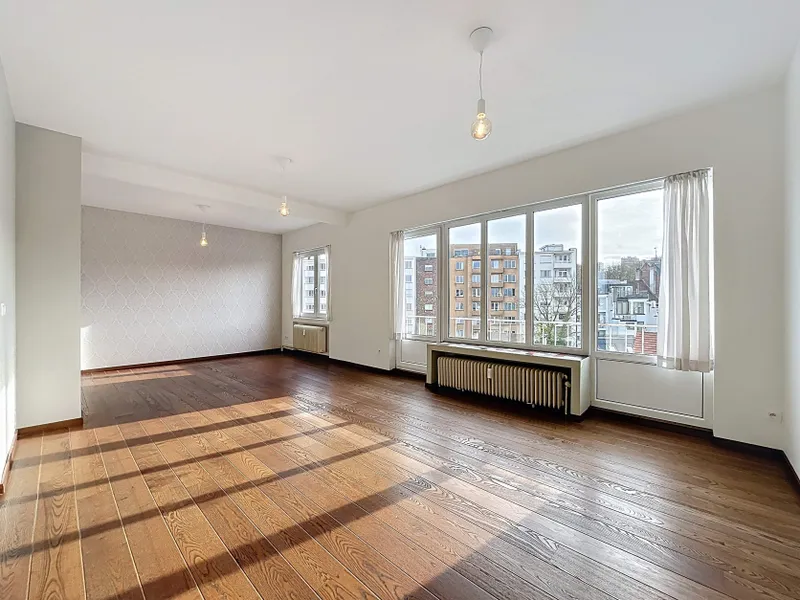 Boulevard Guillaume Van Haelen, Forest - 6 kamer appartement in Forest