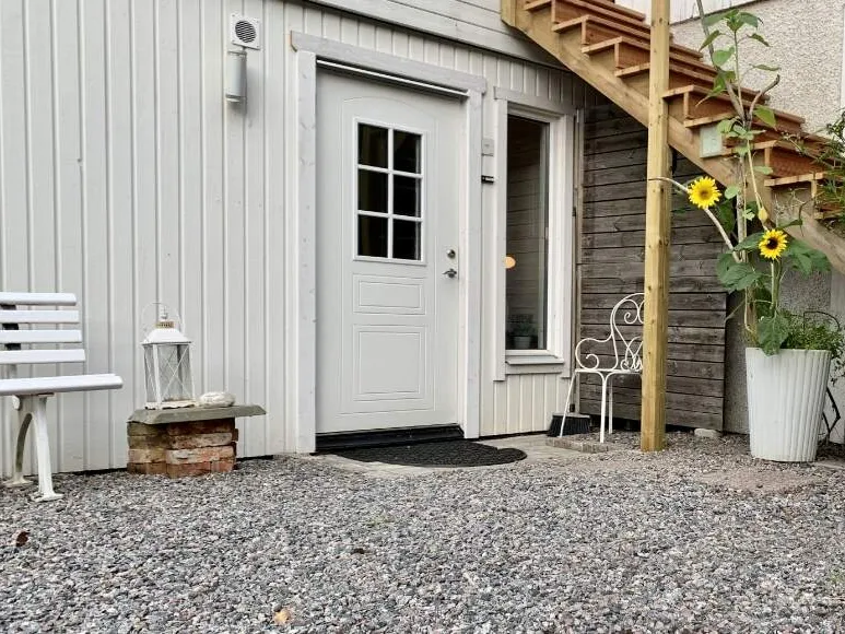 Högsboholmsvägen, Floda - 55 m2 rum i Floda