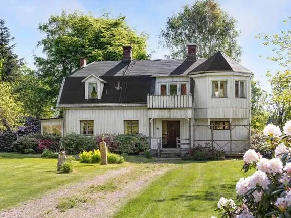 Noregårdsvägen, Getinge - 8 rums lägenhet i Getinge