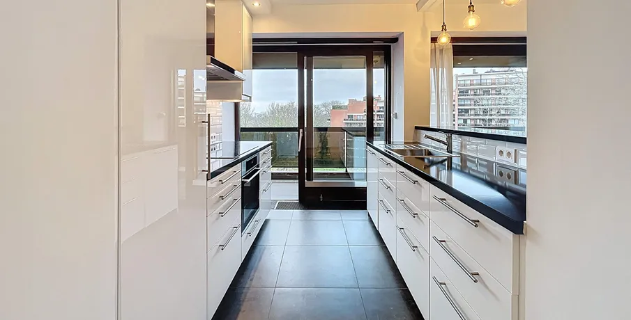 Avenue FranÃ§ois Folie, Uccle - 8 kamer appartement in Uccle